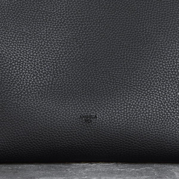 Jane Shoulder Bag [Signet] - Black